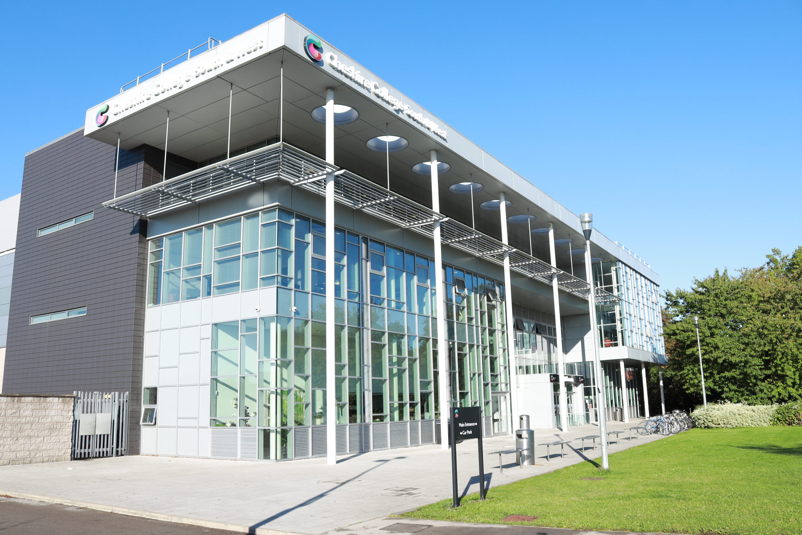 Cheshire College Campus makes significant move to cut carbon emissions ...